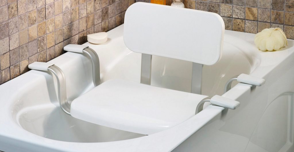 Badewannensitz für Senioren - Drehbar, klappbar oder mit Lehne - Aktive ...